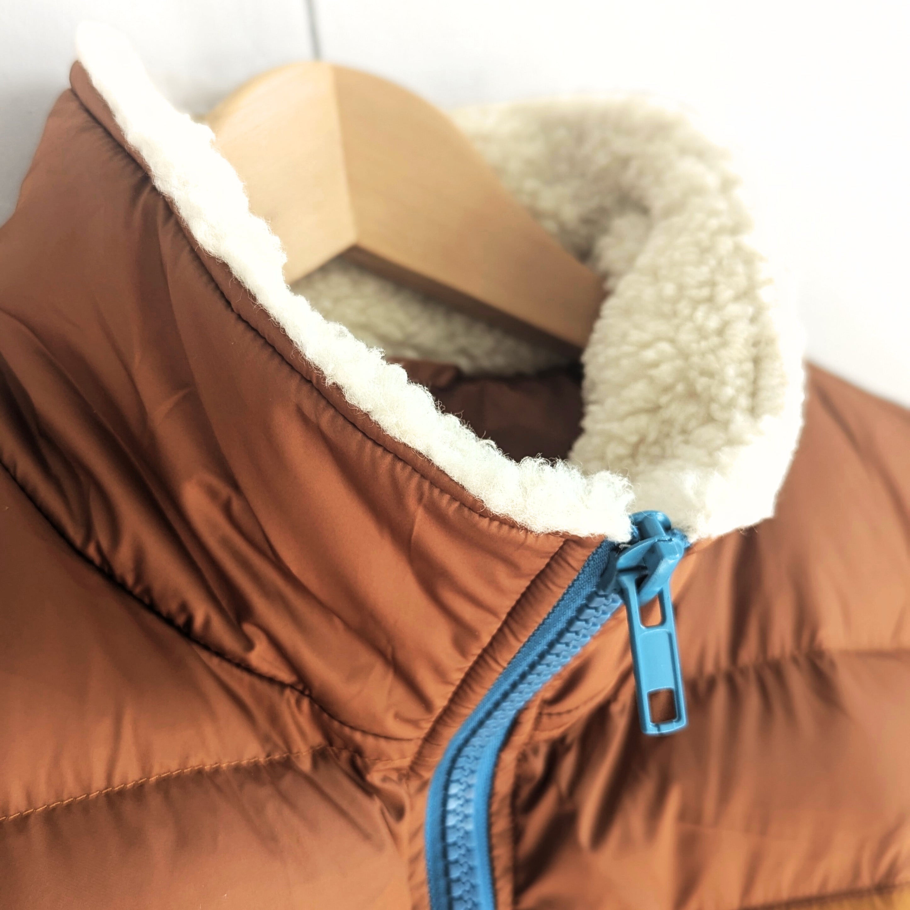 New Women's Retro 70s and 80s Style Aviator Puffer Jacket – The ...